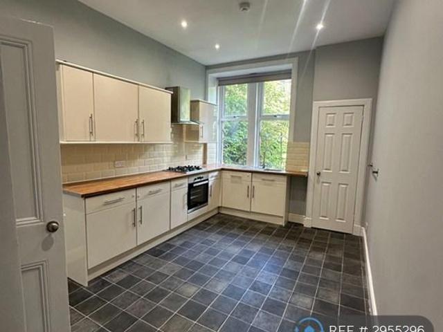 Dudley Drive, Glasgow, G12 1 bed flat to rent £1,050 pcm £242 pw