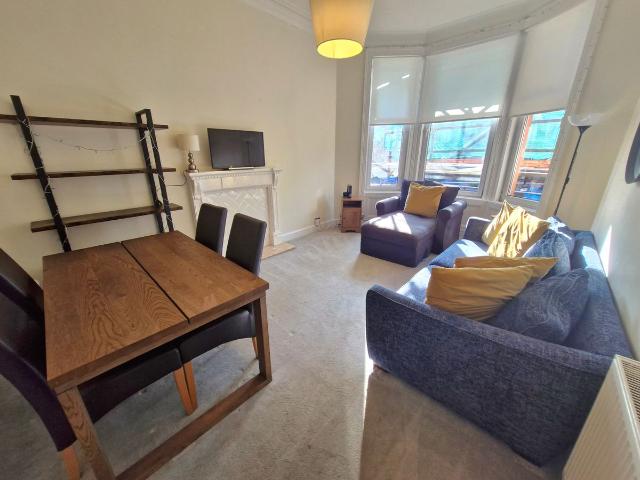 Dudley Drive, Glasgow G12, 2 bed flat to rent, £1,495 pcm | PrimeLocation