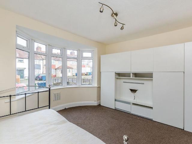 Dudley Road, South Harrow, Harrow HA2, Studio to rent, £1,000 pcm | PrimeLocation