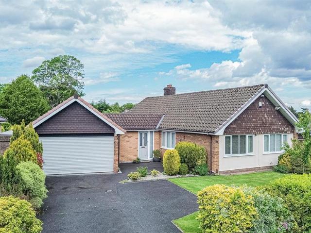 Dudlow Green Road, Warrington WA4 2 bed detached bungalow to rent £1,950 pcm £450 pw