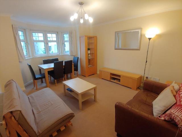 Duff Street, Dalry, Edinburgh, EH11 2 bed flat to rent £1,480 pcm £342 pw