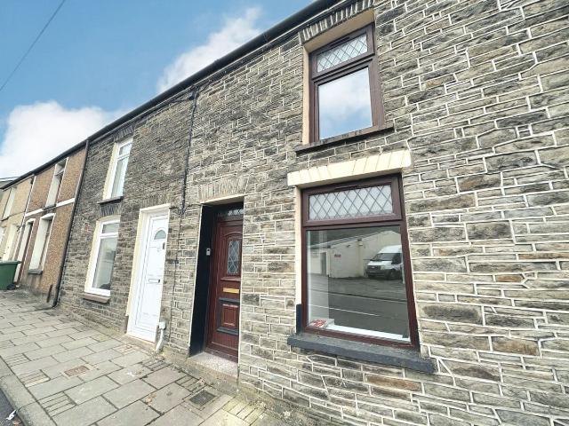 Duffryn Street, Mountain Ash CF45, 2 bed terraced house to rent, £725 pcm | PrimeLocation
