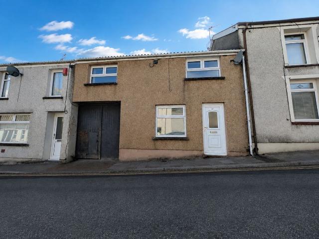 Duffryn Street Sol A16, Mountain Ash CF45, 3 bed terraced house to rent, £800 pcm | PrimeLocation