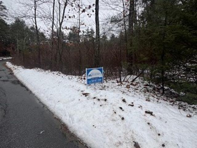 Dug Hill Rd, Holland, MA 01521