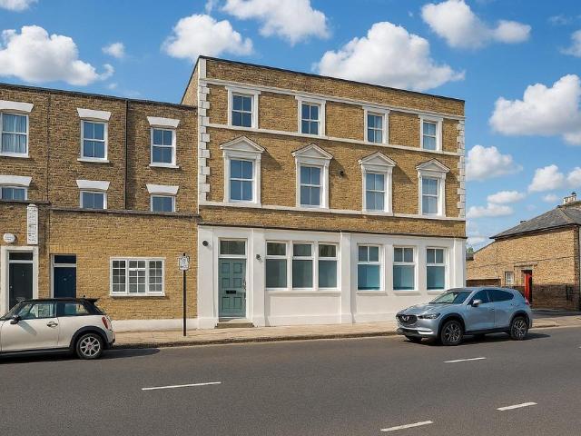 Duke Road, Chiswick, London, W4 4 bed house to rent £6,500 pcm £1,500 pw