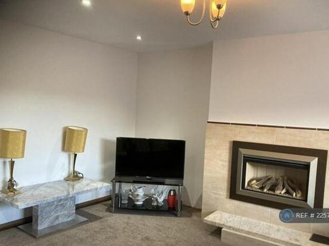 Duke Street, Askam in furness, 2 Bedroom Maisonette