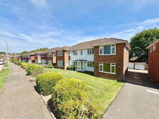 Duke Street, Bexhill On Sea TN39, 2 bed flat to rent, £1,100 pcm | PrimeLocation