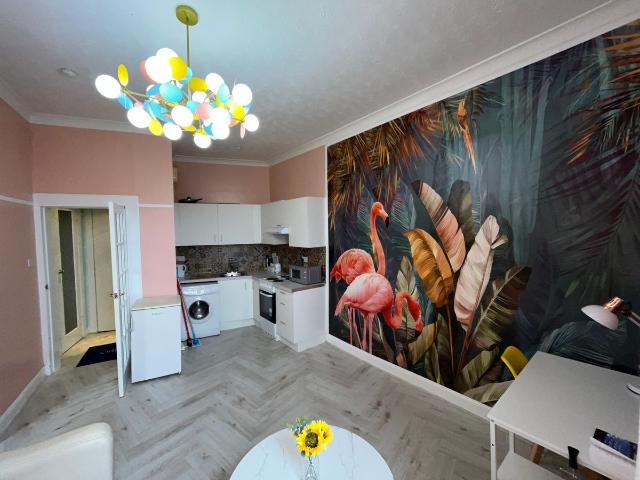 Duke Street, Glasgow G31, 1 bed flat to rent, £900 pcm | PrimeLocation