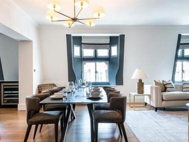 Duke Street, London, 3 Bedroom Flat
