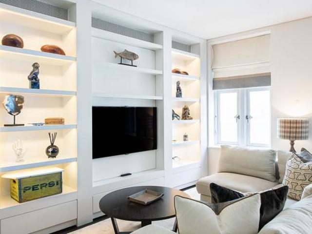 Duke Street, London, W1K 2 bed flat to rent £10,400 pcm £2,400 pw