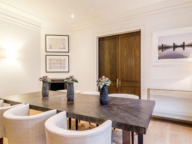 Duke Street, London W1K 3 bed apartment to rent £25,567 pcm £5,900 pw