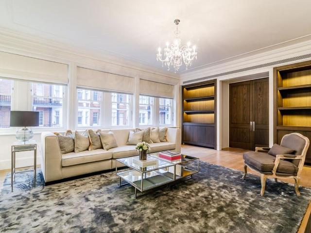 Duke Street, London W1K, 3 bed flat to rent, £25,567 pcm | PrimeLocation