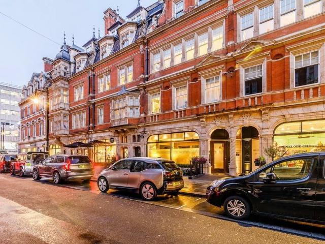 Duke Street, London W1K, 3 bed flat to rent, £25,133 pcm | PrimeLocation