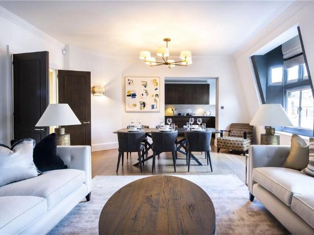 Duke Street, Mayfair, London, W1K 3 bed apartment to rent £21,233 pcm £4,900 pw