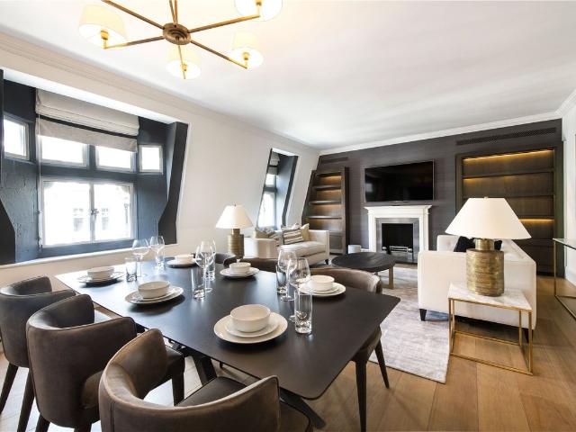 Duke Street, Mayfair, London W1K, 3 bed flat to rent, £21,233 pcm | PrimeLocation