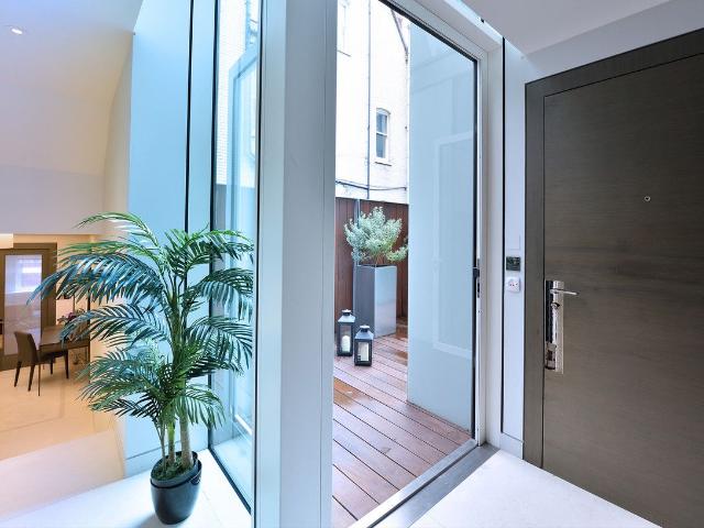 Duke Street, Mayfair W1K, 2 bed flat to rent, £15,167 pcm | PrimeLocation