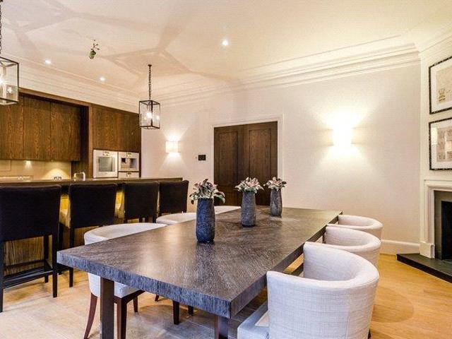 Duke Street, Mayfair, W1K 3 bed apartment to rent £25,567 pcm £5,900 pw