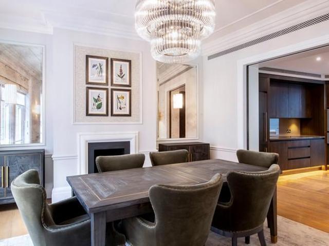 Duke Street, Mayfair, W1K 3 bed flat to rent £27,733 pcm £6,400 pw