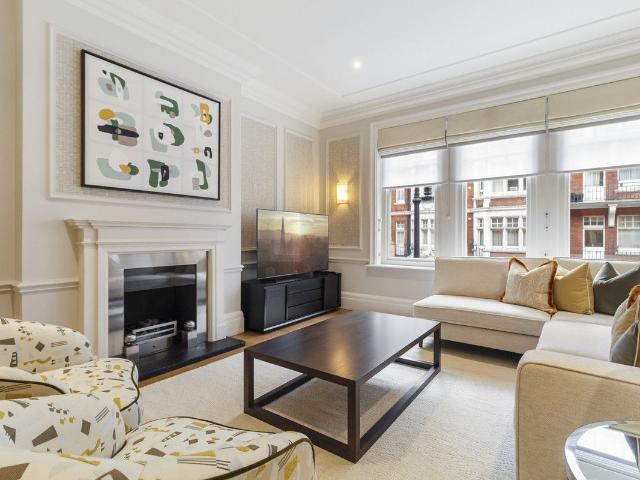 Duke Street, Mayfair W1K, 3 bed flat to rent, £27,733 pcm | PrimeLocation