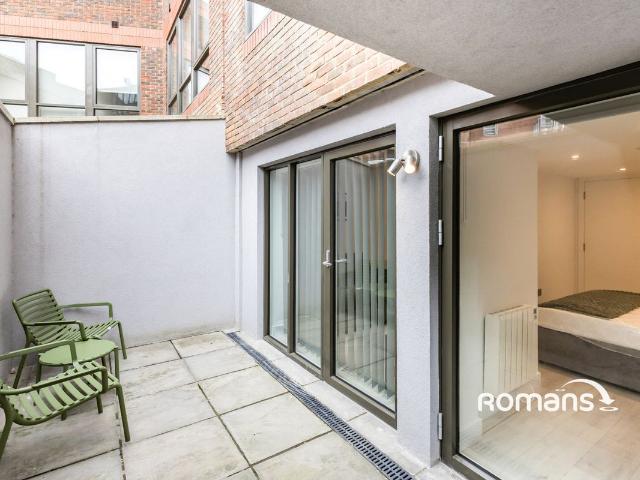 Duke Street, Reading, Berkshire RG1, 1 bed flat to rent, £1,200 pcm | PrimeLocation