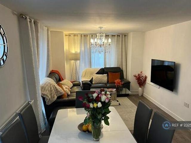 Dukeminster Road, Dunstable, 2 Bedroom Flat