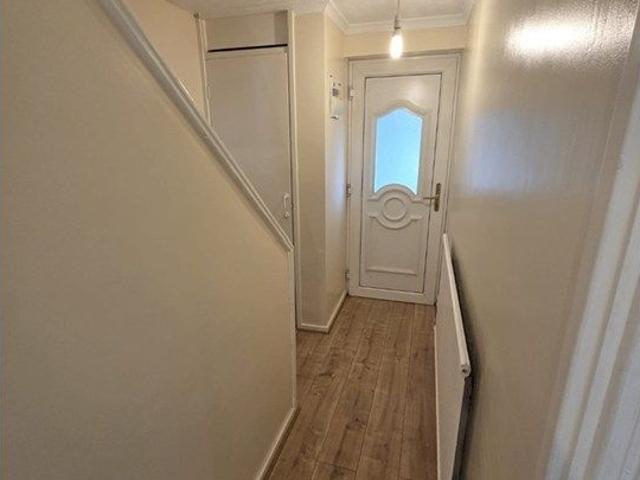 Dulverton Close, Leeds LS11, 3 bed terraced house to rent, £1,200 pcm | PrimeLocation