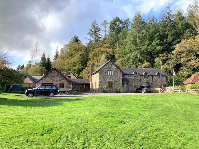 Dulverton, Somerset1, TA22 4 bed detached house to rent £1,900 pcm £438 pw