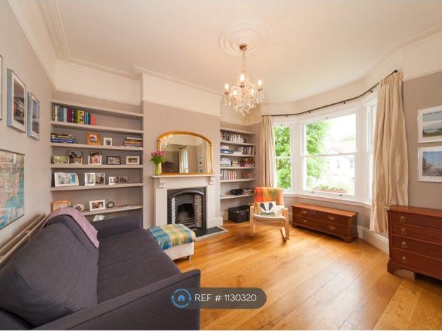 Dulwich, London SE21, 2 bed flat to rent, £2,600 pcm | PrimeLocation