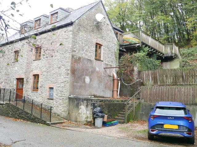 Duloe, Liskeard, Cornwall PL14, 4 bed barn conversion to rent, £1,250 pcm | PrimeLocation