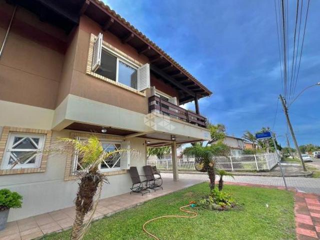Duplex 3 dormitórios, sendo 1 suíte, totalmente mobiliado, sacada em L com vista