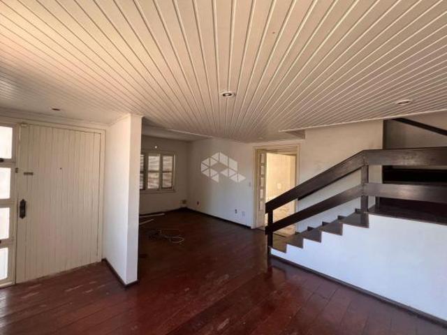 Duplex 05 dormitórios no Senai