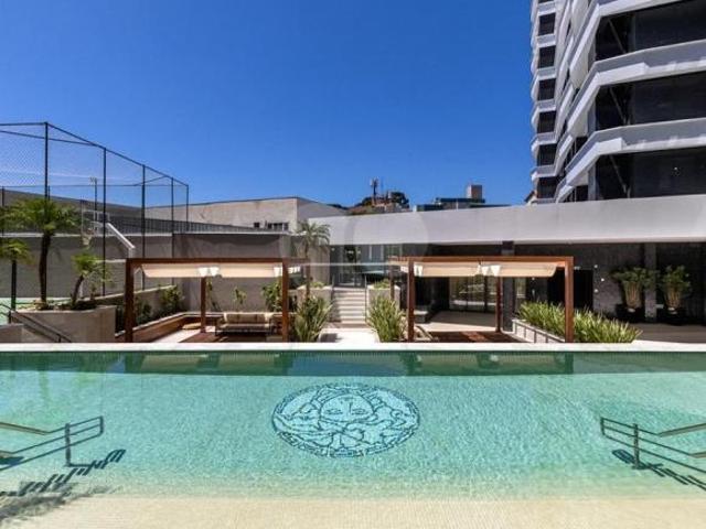 DUPLEX 242,6M² • 3 SUÍTES • 4 VAGAS + DEPÓSITO • CASA MILANO • CHAMPAGNAT