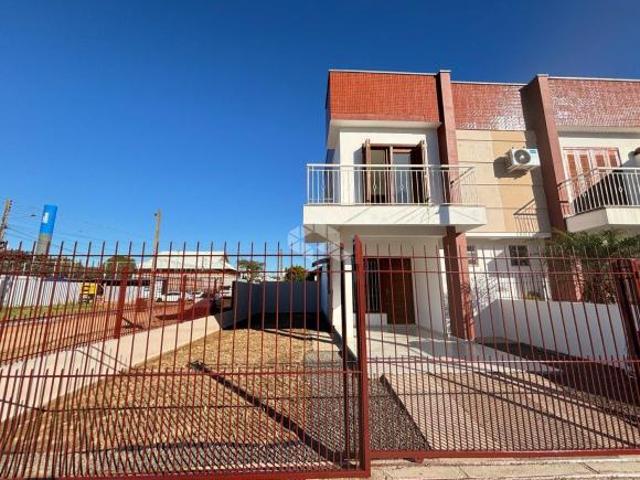 DUPLEX COM 02 DORMITÓRIOS E PÁTIO NO ARROIO GRANDE