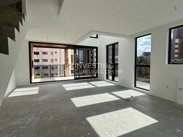 Duplex com 134 m², 2 suítes à venda no bairro Bigorrilho!