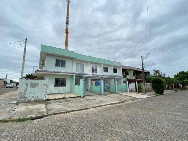 Duplex com 1 dormitório no bairro Schulz