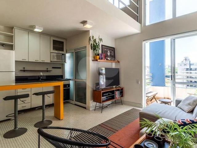 Duplex com 1 quarto à venda no Alto de Pinheiros
