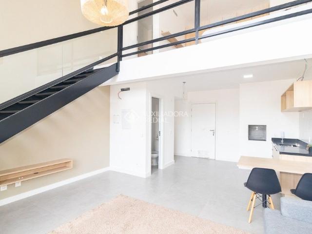 Duplex com 1 quarto e 58m² para alugar em Azenha, Porto Alegre