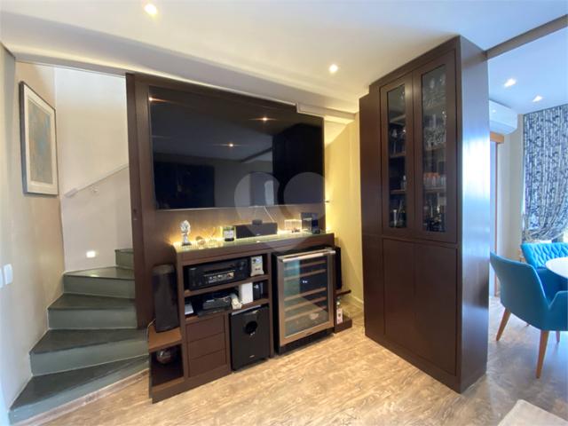 Duplex com 1 quarto para alugar em Pinheiros SP