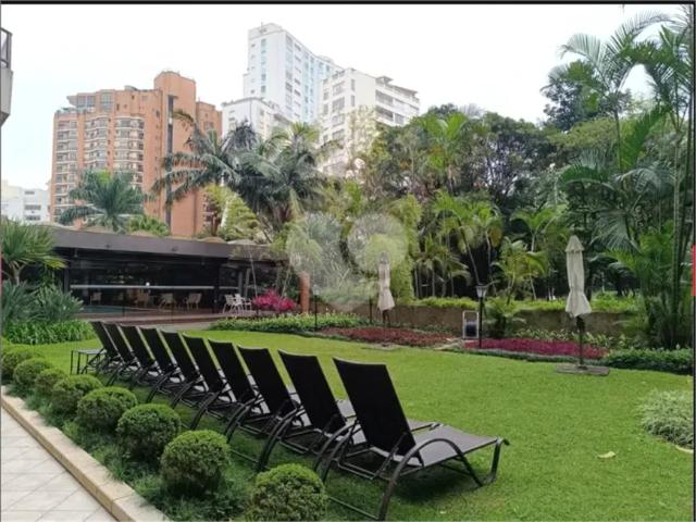 Duplex com 1 quartos à venda ou para locação em Cerqueira César SP