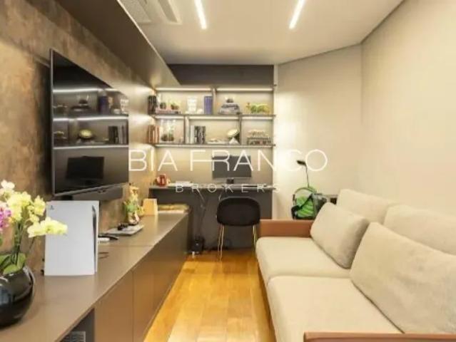 Duplex com 225 m², 2 quartos sendo 2 suítes à venda no bairro Vila Nova Conceição