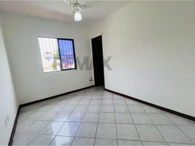 Duplex com 2 suítes em Lauro de Freitas: R$ 2.800,00