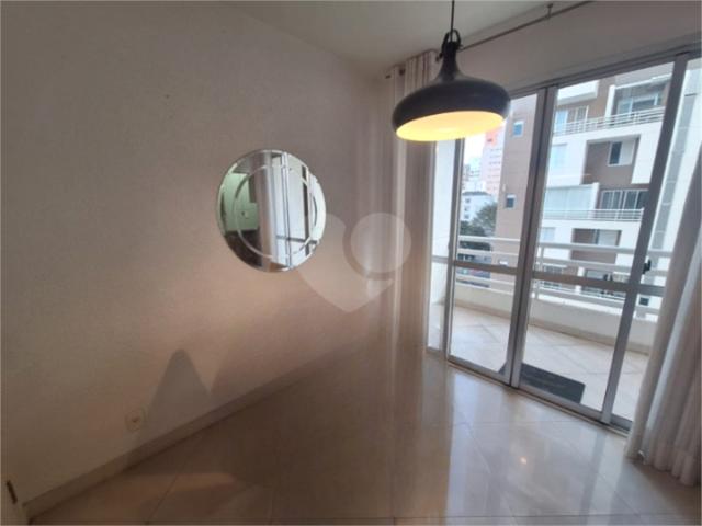 Duplex com 2 quartos para alugar em Moema SP