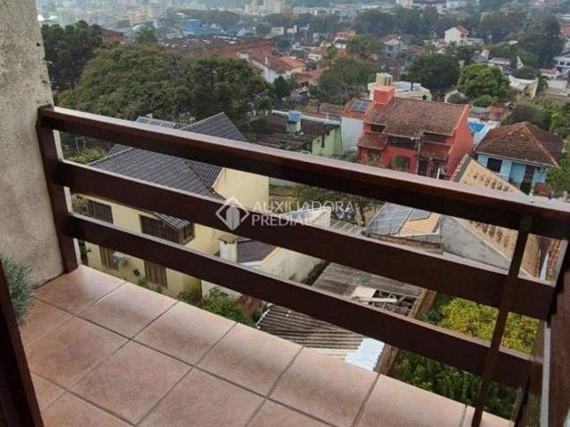 Duplex com 2 vagas bairro Santo Antonio
