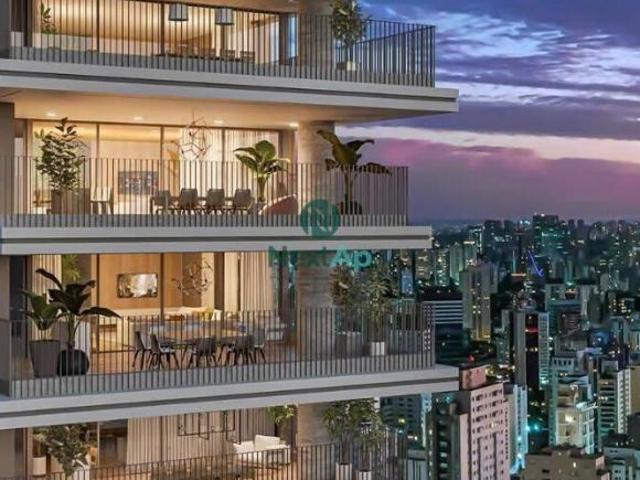 Duplex com 377,87 m², 5 suítes e 5 vagas de garagem em São Paulo