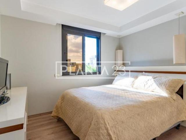 Duplex com 301 m², 4 quartos sendo 3 suítes à venda no bairro Jardim Paulista