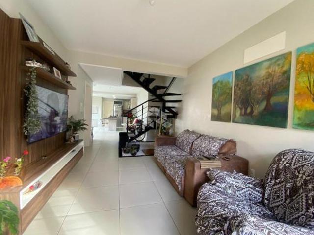 Duplex com 3 dormitórios no Hortências