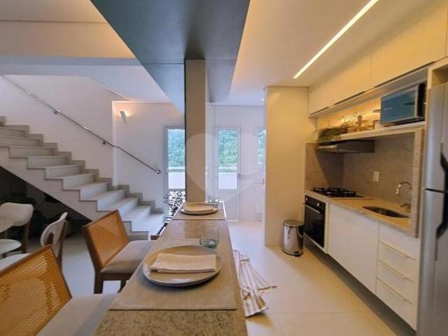 Duplex com 3 quartos à venda em Canto do forte SP