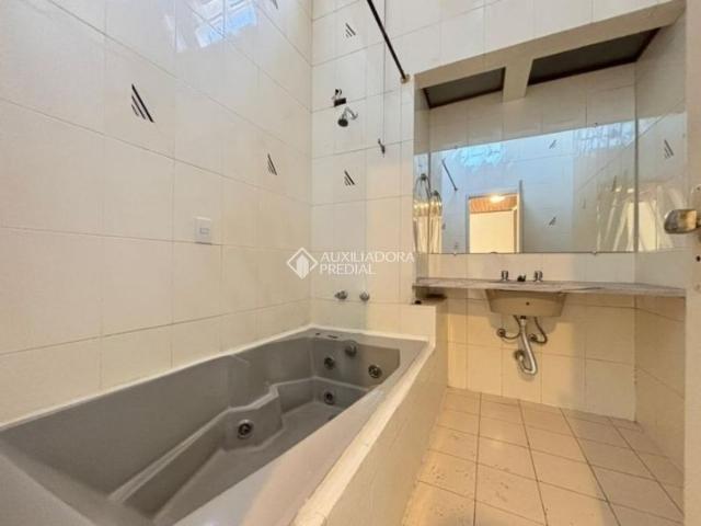 Duplex com 3 quartos e 125m² para alugar em Santana, Porto Alegre