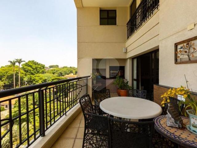 Duplex com 4 quartos à venda em Alto de pinheiros SP