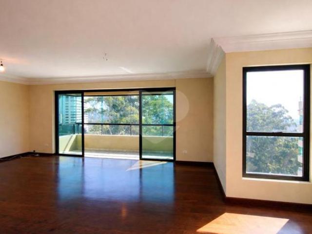 Duplex com 4 quartos à venda em Conjunto residencial morumbi SP